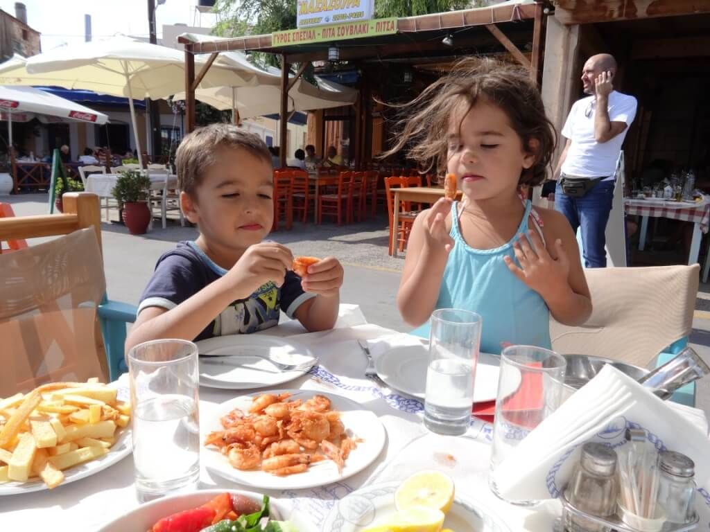 Sakız Adası Gezilecek Yerler, Otel, Plaj ve Restoranlar | Gezenti Anne Sakız Adası Gezilecek Yerler, Otel, Plaj ve Restoranlar | Gezenti Anne