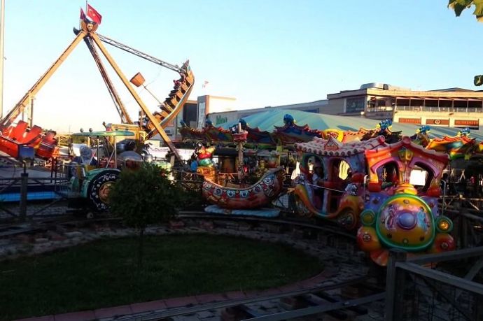 Viaport AVM Lunapark Nerede? Nasıl gidilir? 2025 Giriş Ücreti Nedir ...