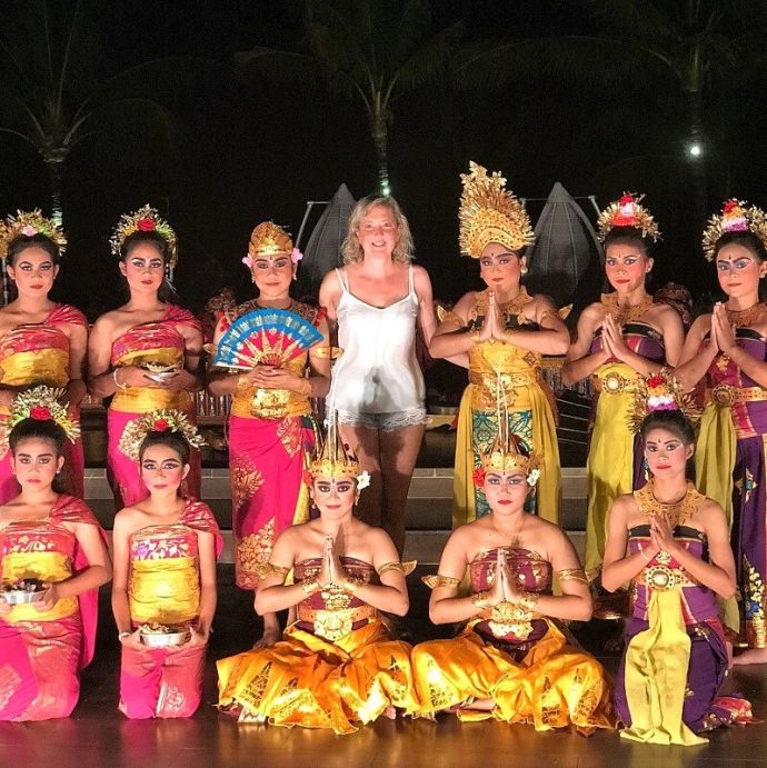 LUXURY ALL INCLUSIVE SAMABE BALI SUITES & VILLAS | Gezenti Anne