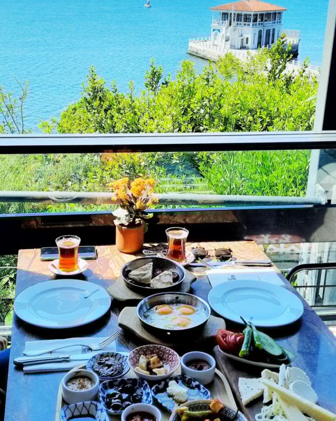 Kadıköy Moda’da Deniz Manzaralı Kahvaltı | Gezenti Anne