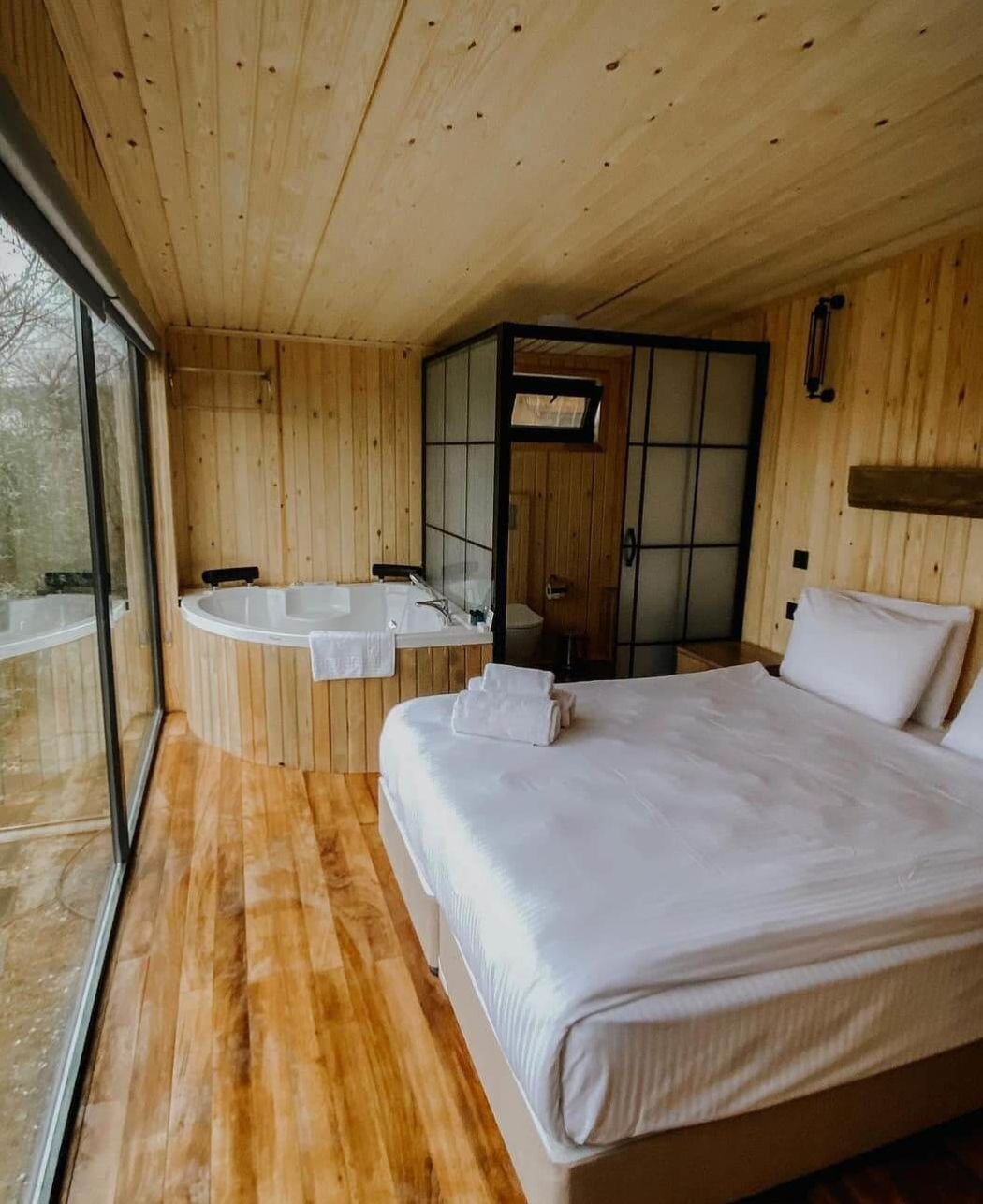 Polonezköy’de Bungalov Evde Konaklama ve Kahvaltı Keyfi, Pamera Garden ...