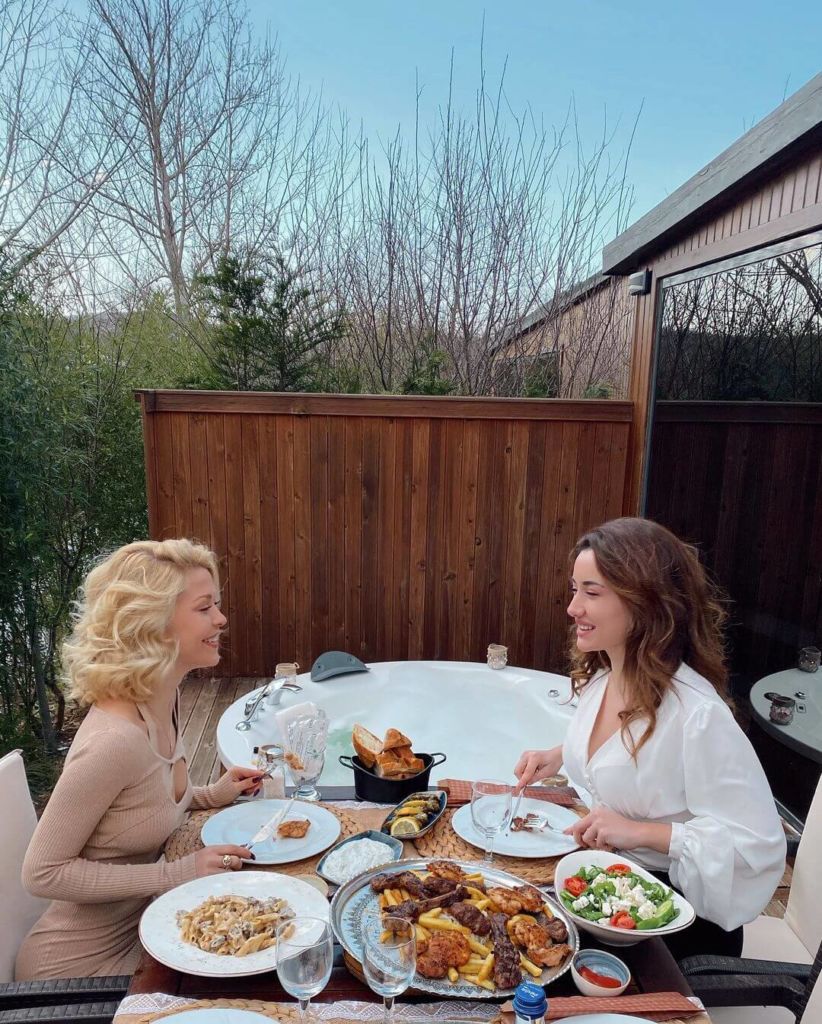 Polonezköy’de Bungalov Evde Konaklama ve Kahvaltı Keyfi, Pamera Garden ...