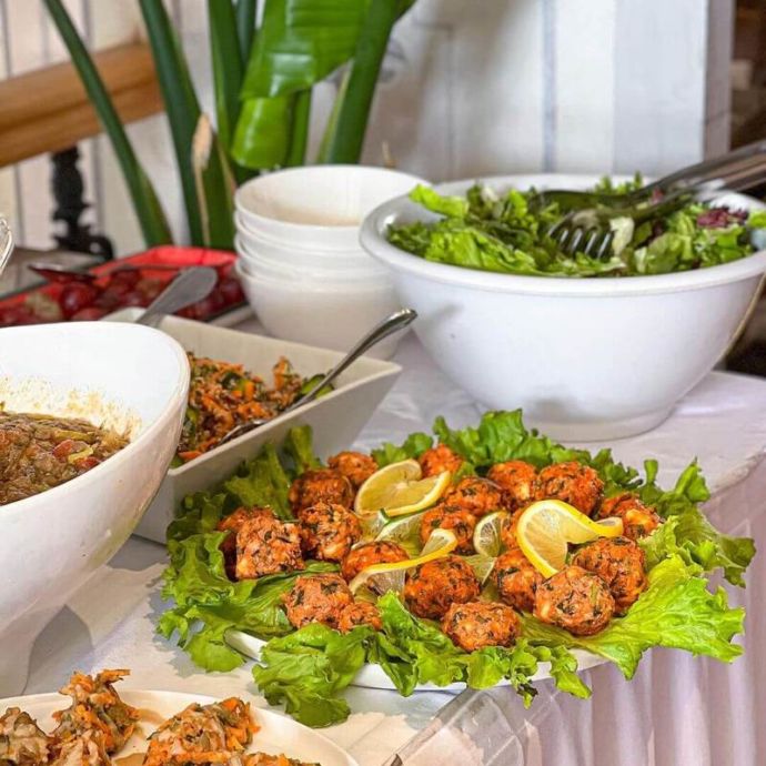 Galata’da Boğaz Manzaralı Açık Büfe Kahvaltı, BARNATHAN ROOF 2025 ...